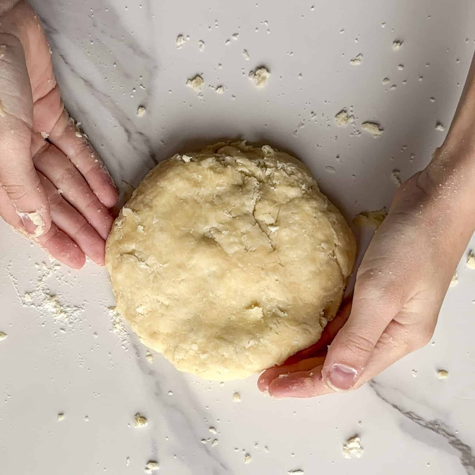 Simple Flaky Pie Crust Recipe with Butter - inthekitchenwithinna.com